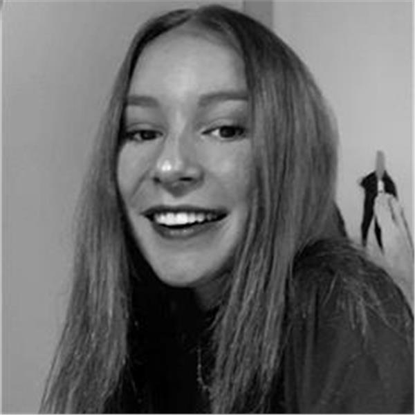 Ragazza Universitaria, Diplomata In Lingue Impartisce Ripetizioni Di ... Ragazza Universitaria, Diplomata In Lingue Impartisce Ripetizioni Di ...
